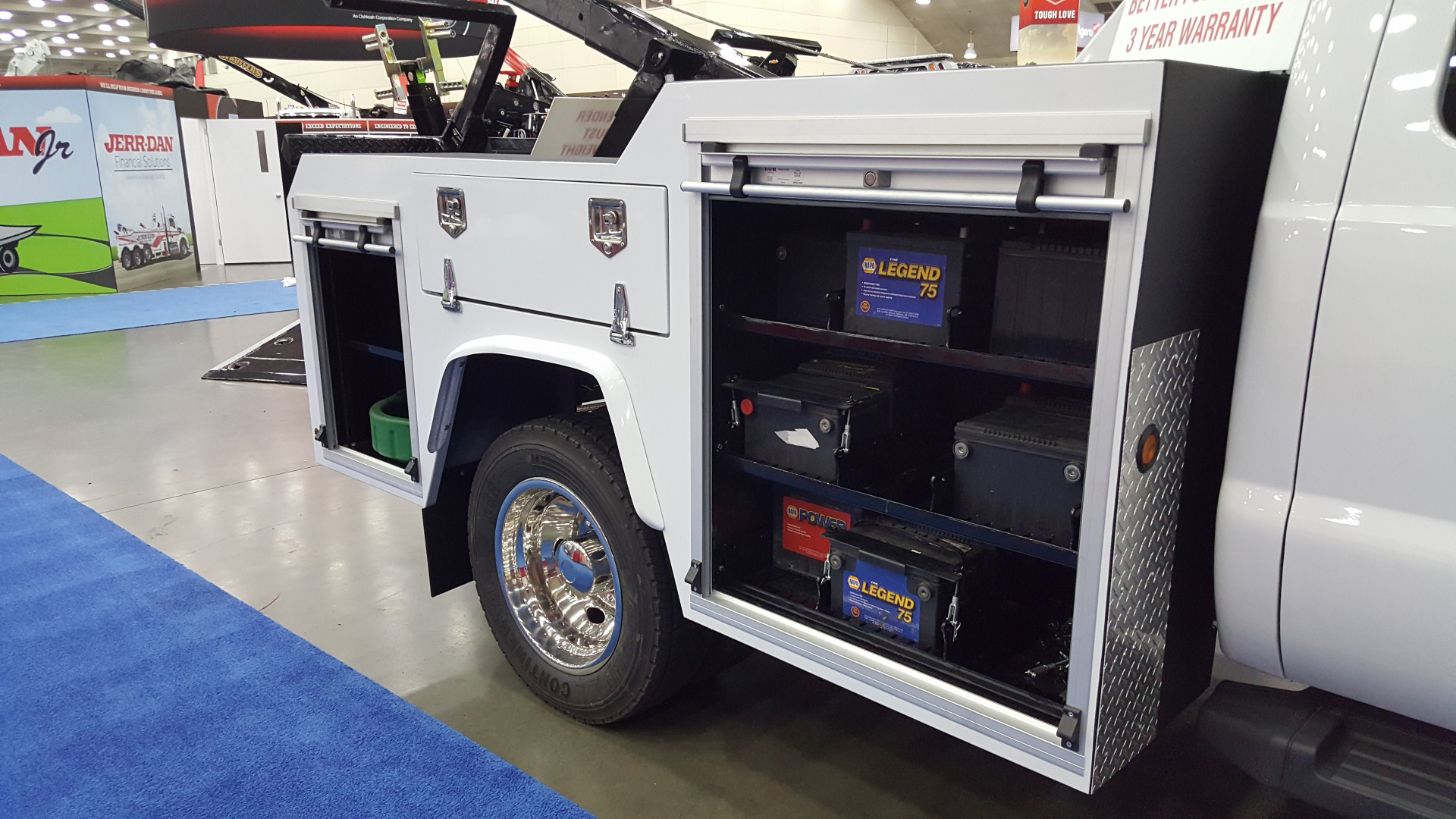 Dynamic’s Service Truck - Tow Professional